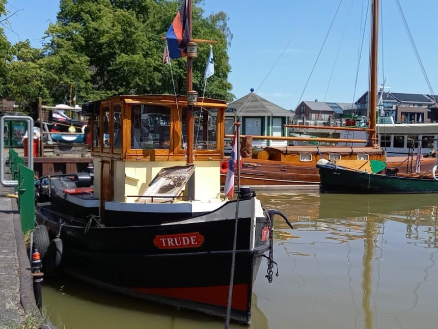 Motorschlepper „Trude“ – "Schipper Klottje Leer" e.V.